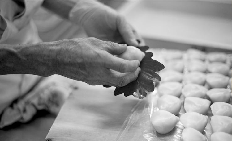 SUZUKAKE｜Japanese sweets shop in Fukuoka